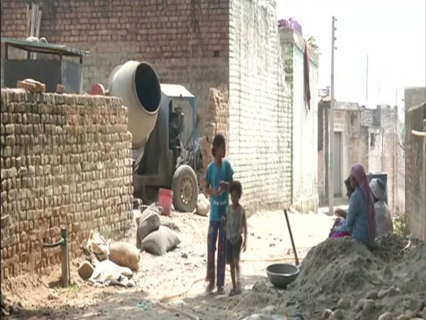 Bunkers continue to be elusive for villagers near LoC in J-K