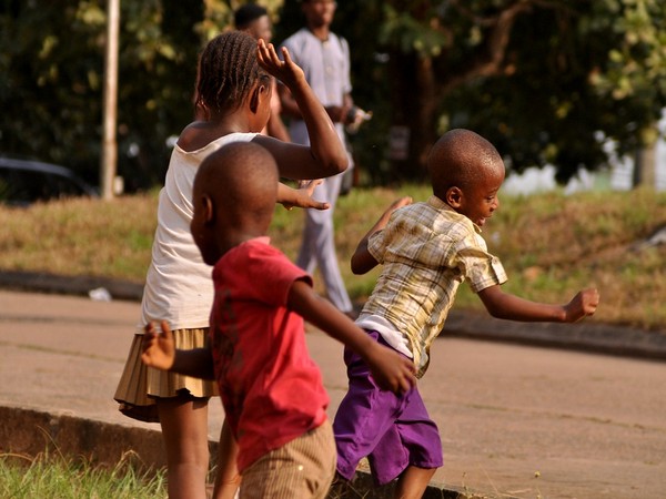 Children from disadvantaged backgrounds at higher risk of obesity