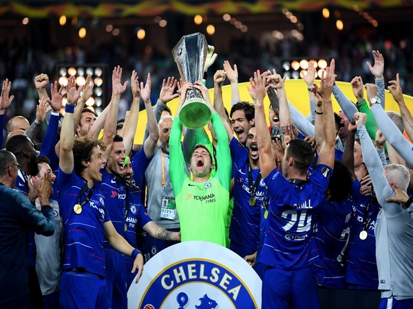 Eden Hazard stars as Chelsea thrash Arsenal to win Europa Cup