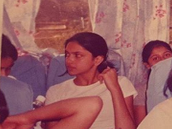 #flashbackfriday: Deepika Padukone posts two throwback pictures from ...