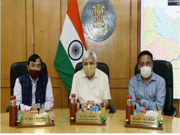 ECI formally welcomes Election Commissioner Rajiv Kumar