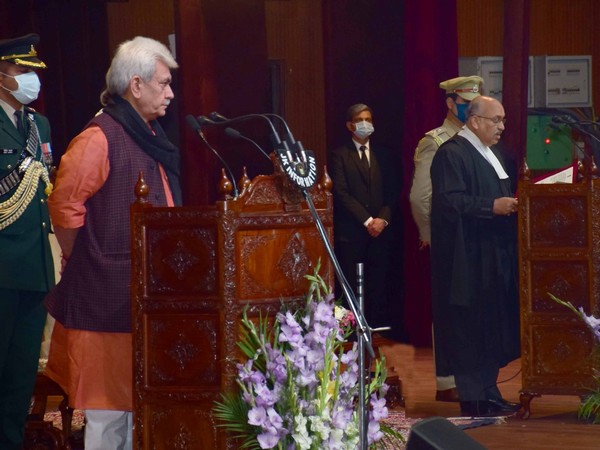 Pankaj Mithal administered Oath of office as Chief Justice of J-K, Ladakh