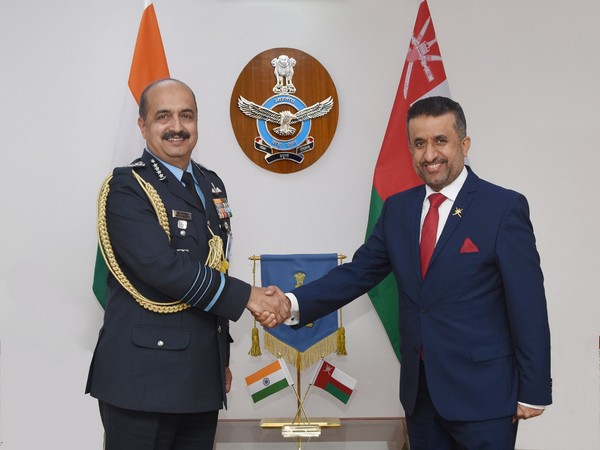 Oman Defence Ministry's Secretary General calls on Air Chief Marshal ...
