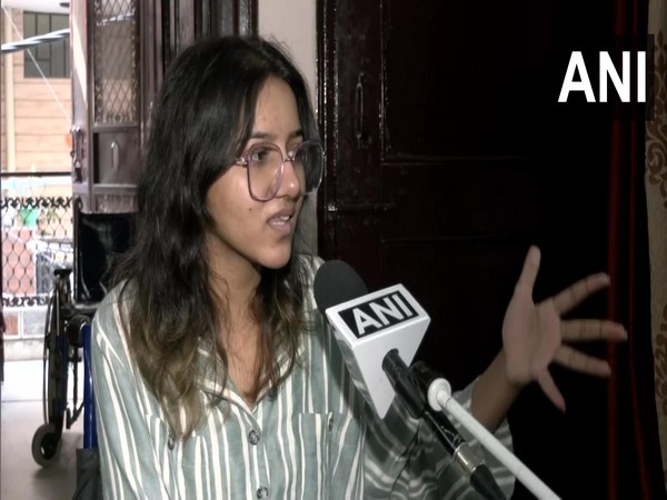 'Wheelchair can't go inside': Physically disabled woman denied entry in ...