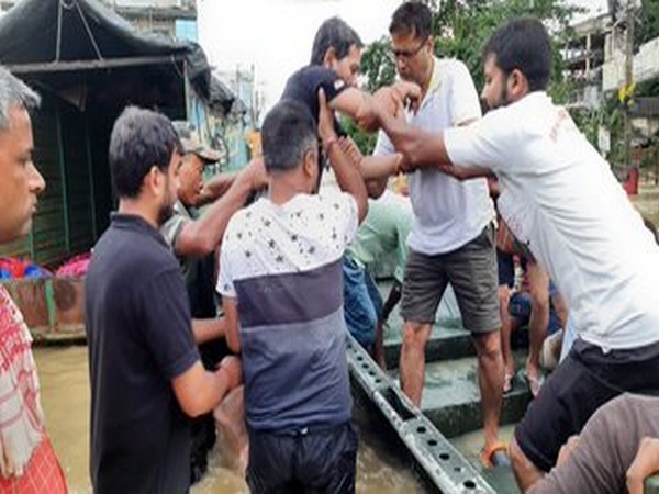 Army, NDRF, SDRF carry out rescue operations in flood-affected Assam's ...