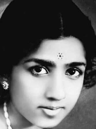 Remembering Lata Mangeshkar on birth anniversary: Vintage pictures of ...