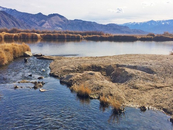 Natural hot springs worth chasing in Nevada