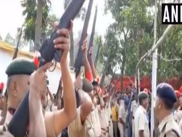 Bihar: 22 rifles fail to boom during gun salute to former Bihar CM ...