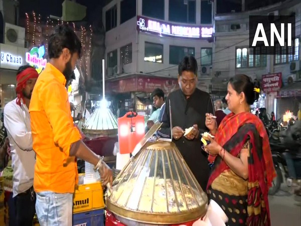 COVID-19: With lifting of night curfew, nightlife back in Lucknow ...