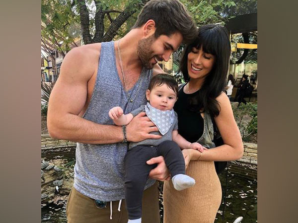 Long-time lovers Nick Bateman, Maria Corrigan now husband and wife!