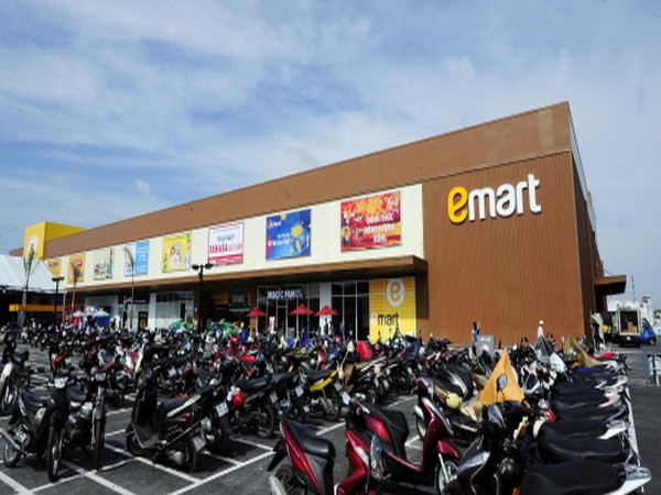 E-Mart to sell shares in Vietnamese business to expand local business