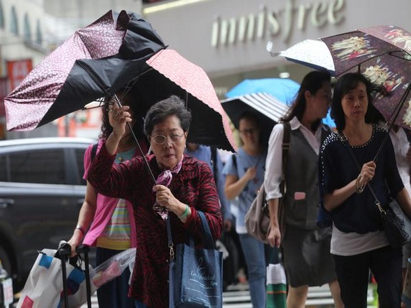 Typhoon Mitag to make landfall in Taiwan today