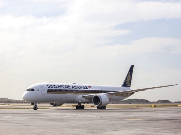 SIA grounds two Boeing 787-10 planes due to engine issues
