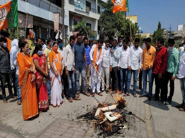 Pooja Chavan case: BJP holds Rasta Roko Andolan in Mumbai, demands ...