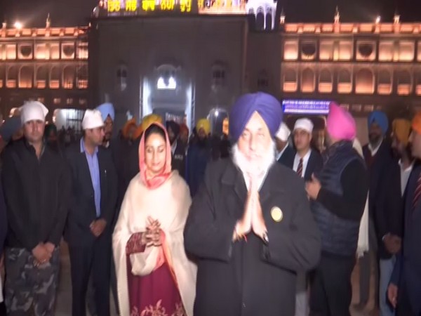 SAD leaders offer prayers at Golden temple in Amritsar to mark New Year ...