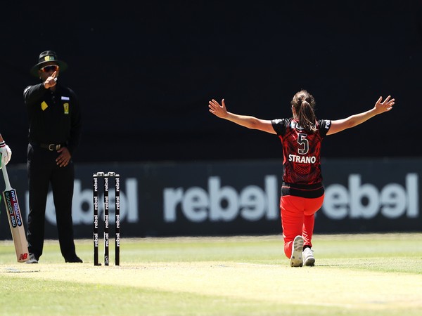 Molly Strano becomes first player to scalp 100 wickets in WBBL