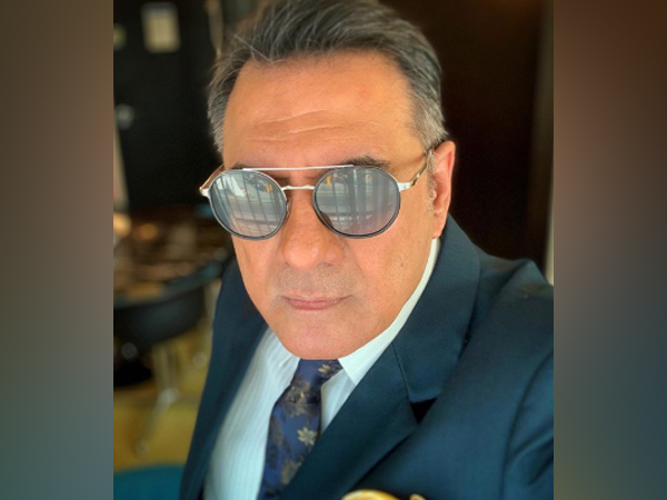 Boman Irani receives heartwarming wishes on 60th birthday