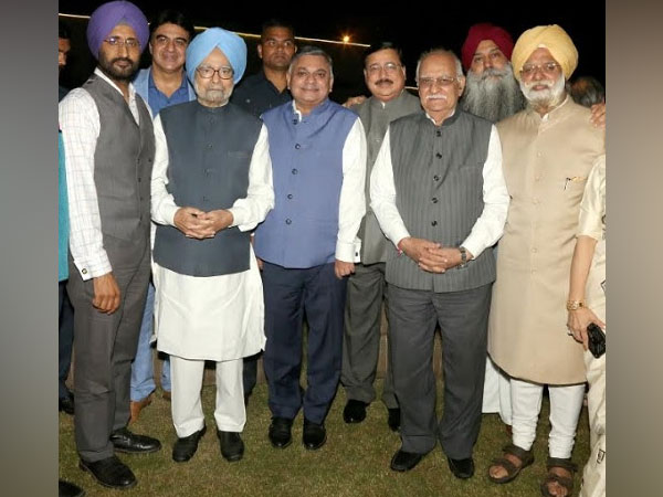 Dr Manmohan Singh launches KTS Tulsi's Mother - Late Baljit Kaur Tulsi ...