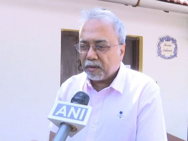 Close friend of Wendell Rodricks says ace designer died in his sleep