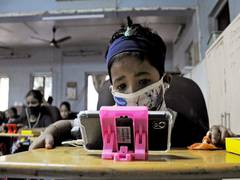 59.2 pc children use smartphones for messaging, only 10.1 pc for online ...