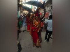 Chhattisgarh: Five eunuchs marry their 'Guru' in Janjgir-Champa