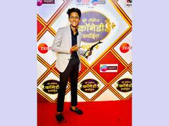 Maharashtra's Comedy Sensation, Ritesh Kamble, Honored with Zee Talkies ...