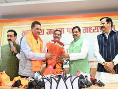 Madhya Pradesh: Blow to Congress as Jabalpur mayor Jagat Bahadur Singh ...