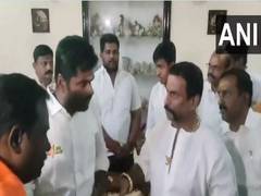 Tamil Nadu: BJP's Annamalai meets Congress leader Krishnasamy Vandaiyar