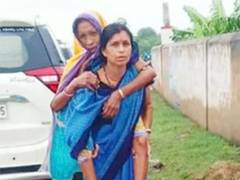 Odisha CM praises ASHA worker for helping rescue elderly woman during ...