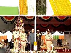 Andhra Governor Syed Abdul Nazeer unfurls National flag on 76th ...