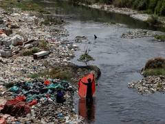 Islamabad's fruit market grapples with waste crisis, threatening public ...