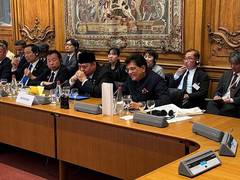Union Minister Piyush Goyal discusses multilateral trade concerns with ...