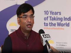 Amazon deepens ties with govt to boost e-commerce exports; signs MoUs ...