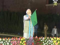 Gujarat: PM Modi inaugurates Rs 1,220 crore developmental projects at ...