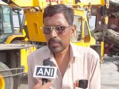 Five killed after bus collides with truck on Vadodara-Halol Road in Gujarat