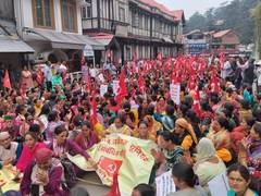 Mid-Day Meal workers hold statewide strike in Himachal, demand better ...