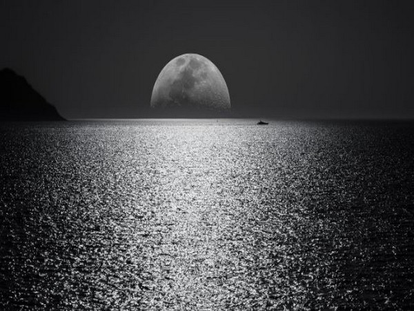 How moon controls release of methane in Arctic Ocean, new study