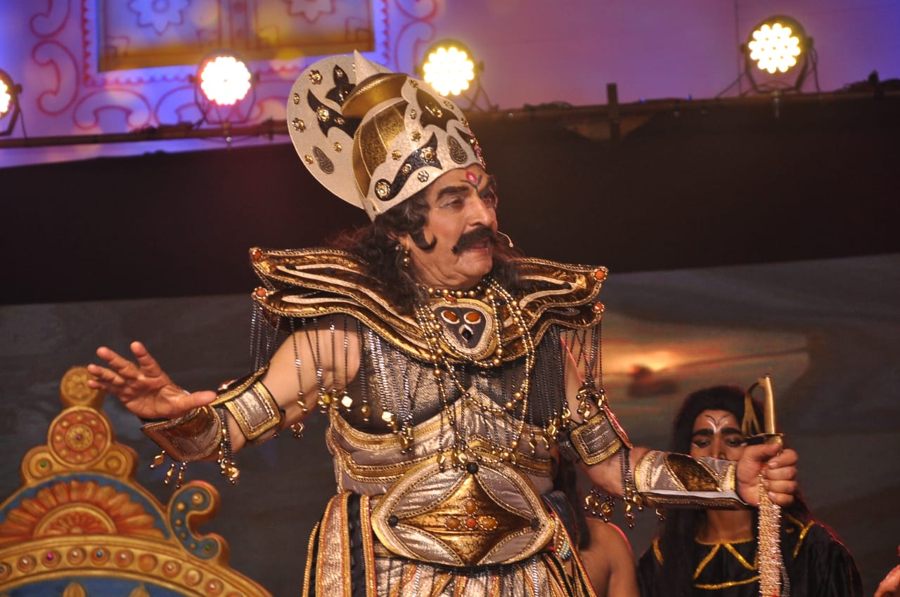 Asrani to Manoj Tiwari: Celebrities who have performed at iconic Luv ...