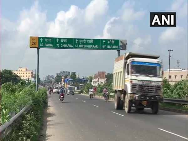 Movement of vehicles continues in Muzaffarpur despite COVID-19 lockdown