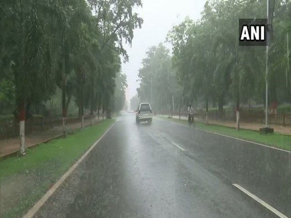 IMD issues heavy rainfall alert for 8 Bihar districts