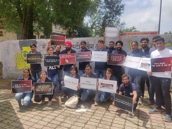 'Bunch of Fools' on mission to clean up Raipur; paints walls to spread ...