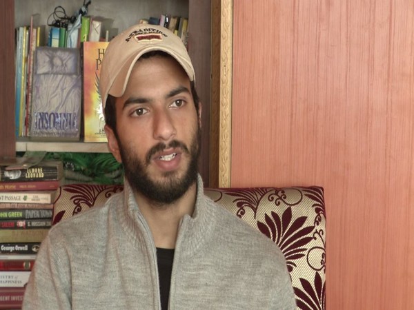 Pampore boy's book on student's experience of living away from family ...