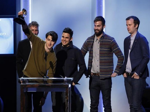 Vampire Weekend's album tops the Billboard 200 chart
