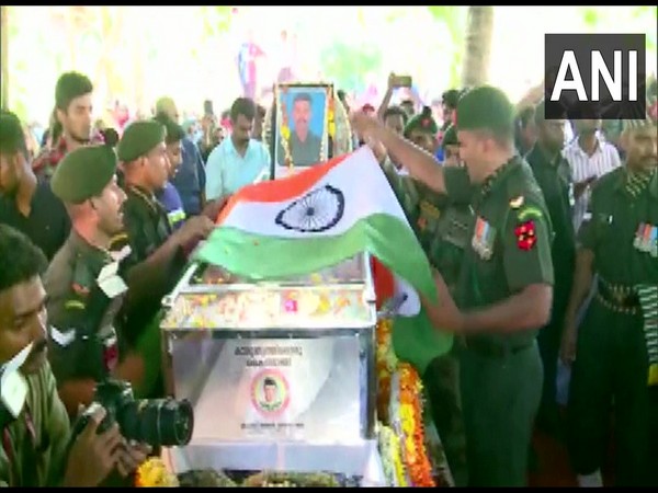 Ladakh incident: Last rites of Lance havildar Muhammad Shylaj performed ...