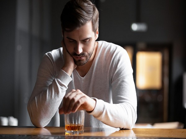 Here's how moderate alcohol intake may help heart by calming stress ...