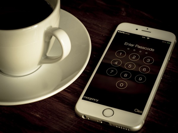Phone locking method reveals age: Study
