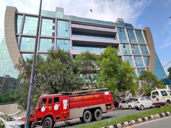 CBI arrests senior Power Grid official, five others in bribery case