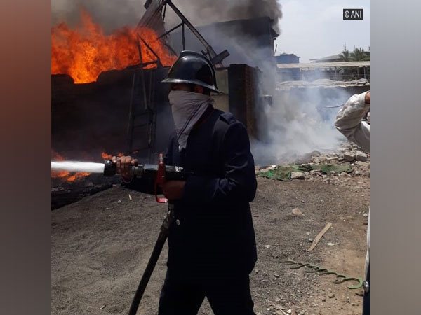 Maharashtra: Fire breaks out at godown in Mumbra's Shilphata