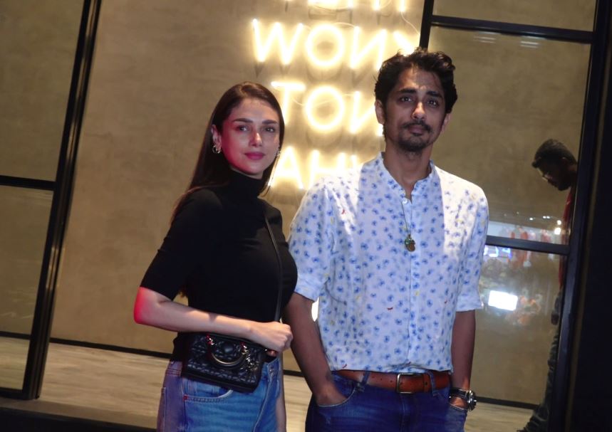 Adorable moments of Aditi Rao Hydari with rumoured boyfriend Siddharth