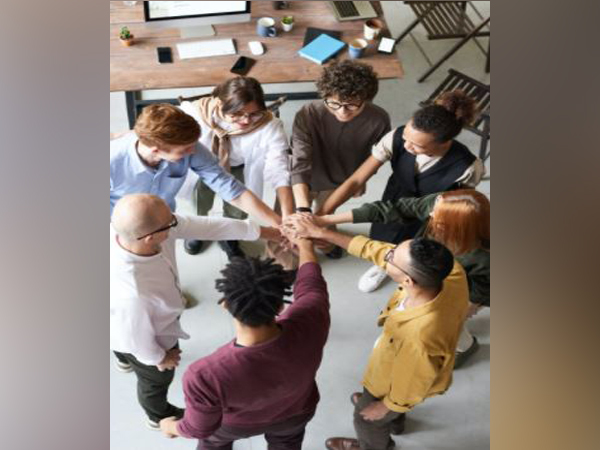 Using team's emotions effective to boost creativity